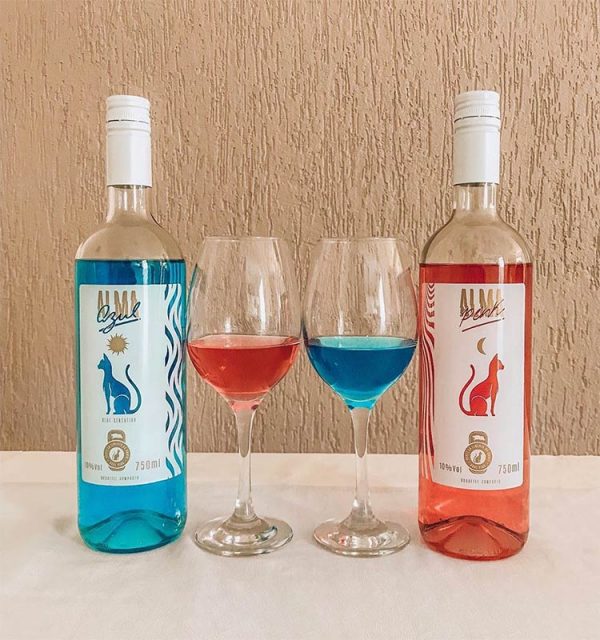 Vinícola lança os primeiros vinhos Azul e Pink do Brasil!